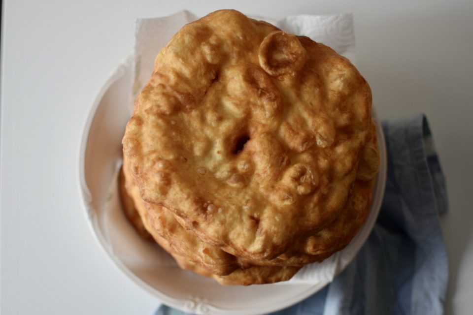 Simple raw red cabbage salad - Kitchenette Recipes